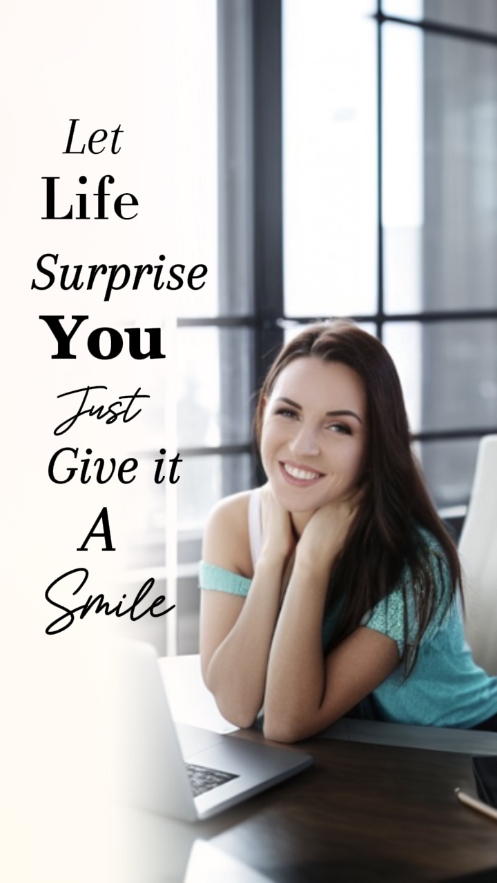 Story Writing On Screen Template - Pippit