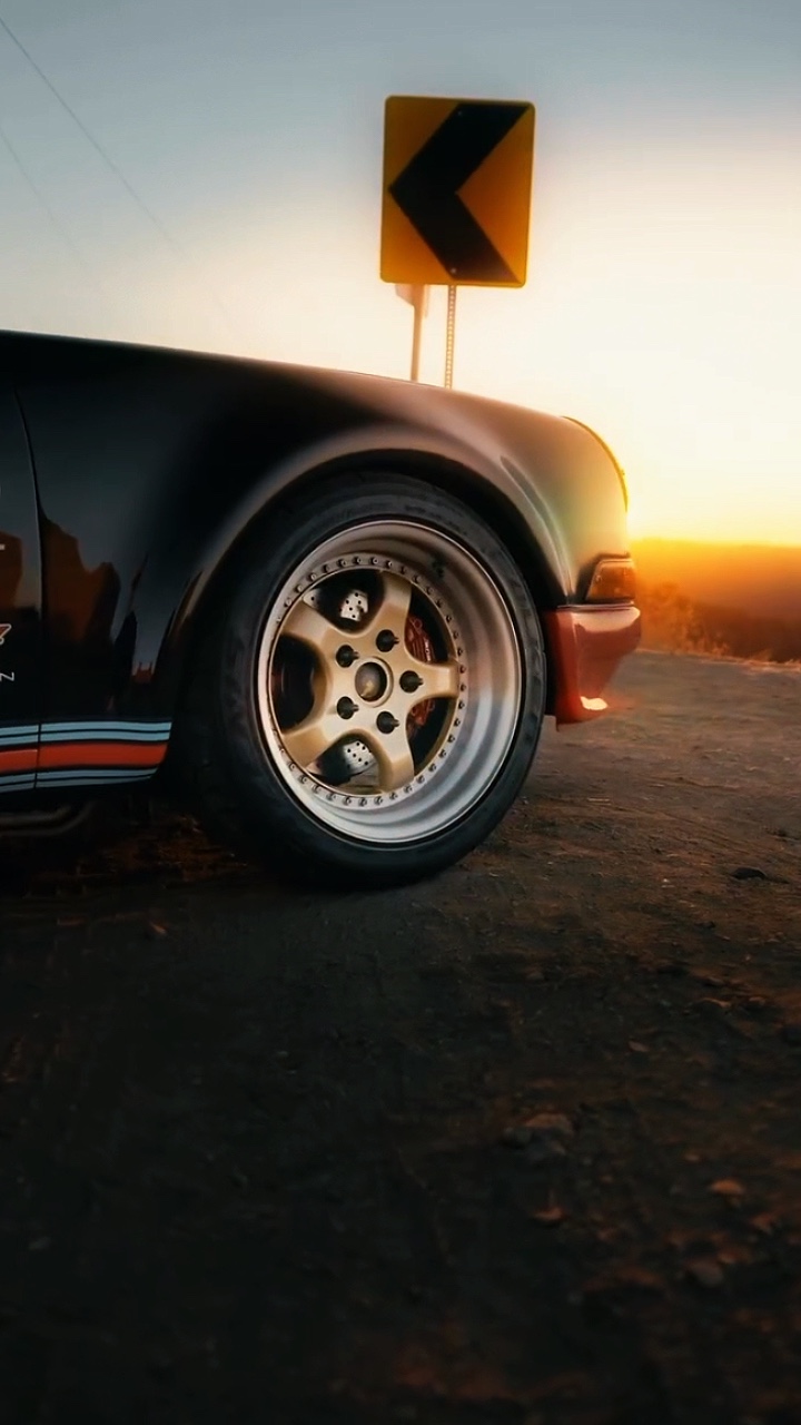 Viral Photos Templates BMW - Pippit