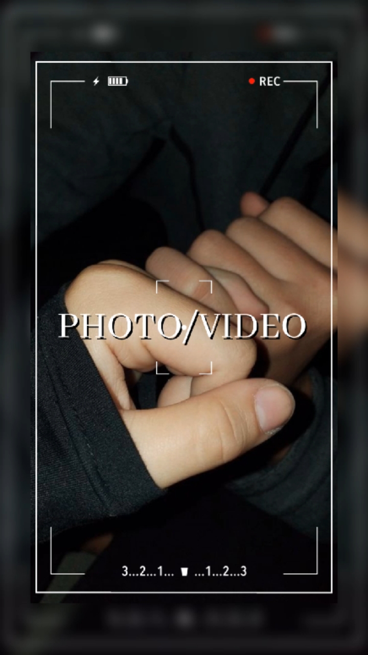 Wacky Cute Picture With My Girlfriend Templates - Pippit