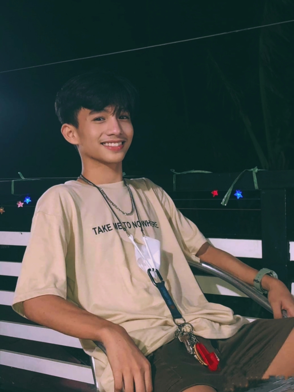 9 Photos Template Stop Motion - Pippit