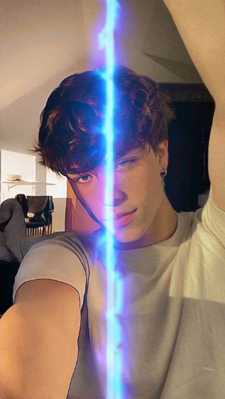 Toon Me Cartoon Effect - Pippit