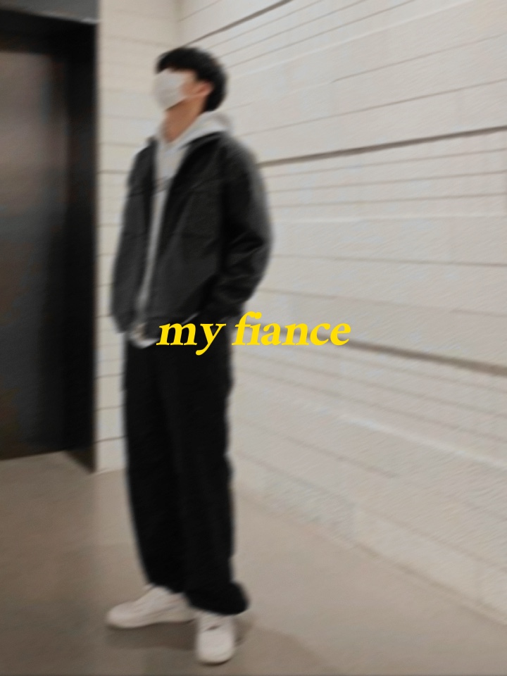 9 Photos Templates Fiancé - Pippit