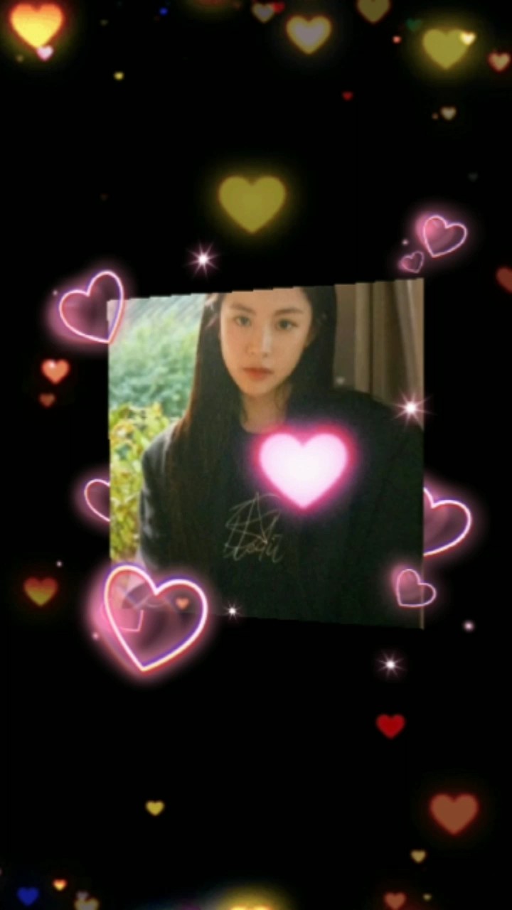 heart locket gif template - Pippit