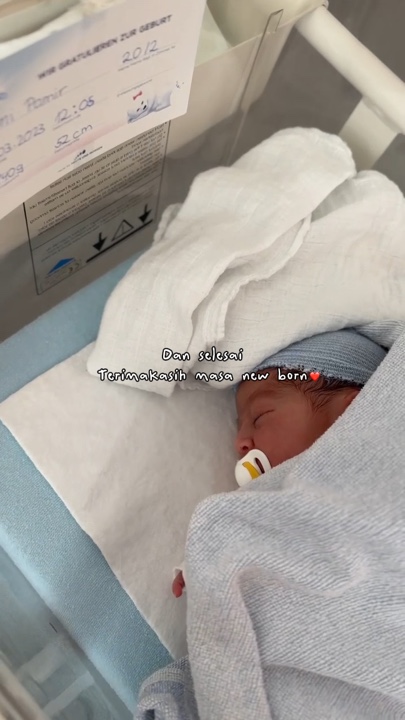 New Born Baby Clinica - Pippit