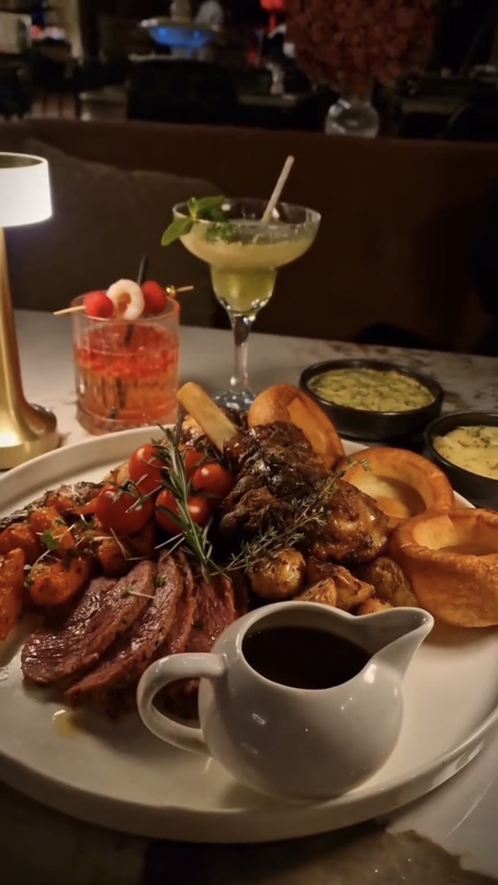 Restaurant 19 Photos Templates - Pippit