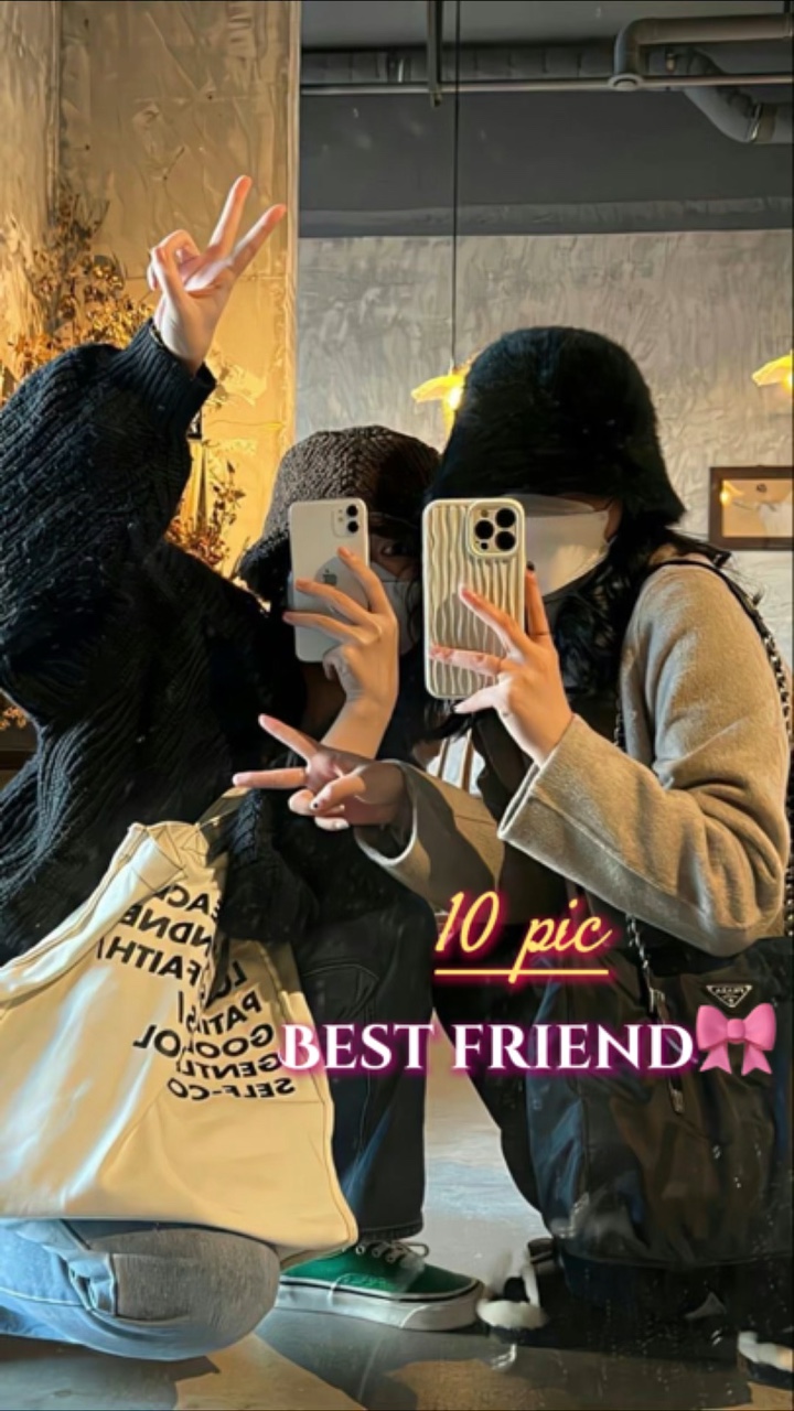 Friends Template 10 Photos - Pippit