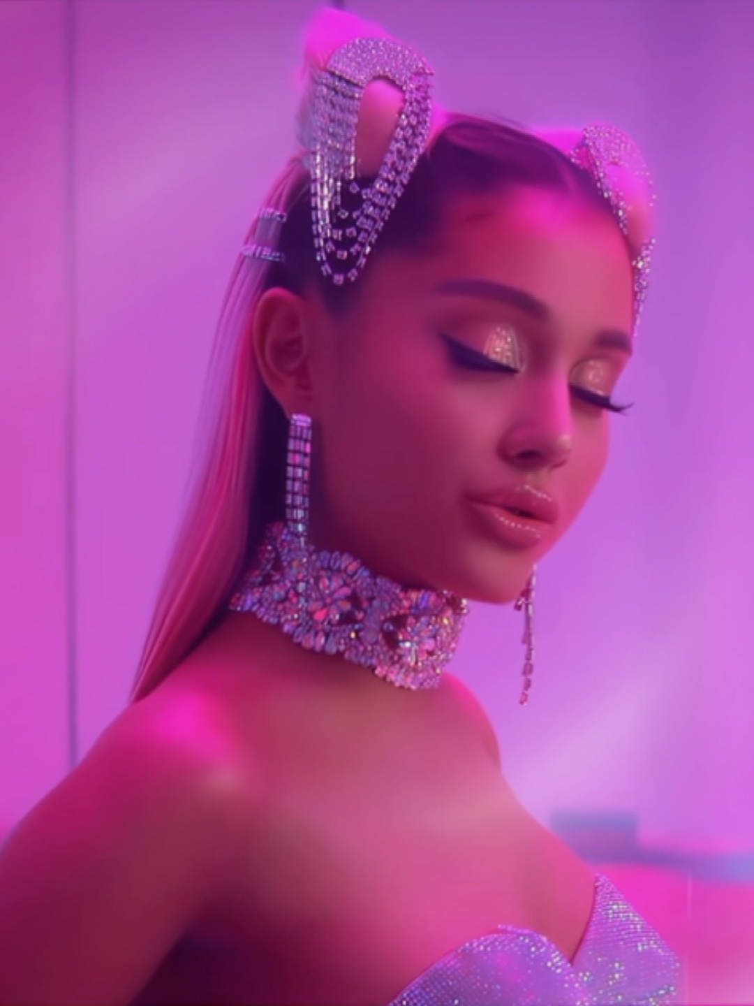 Intro by Ariana Grande Video Edit - Pippit