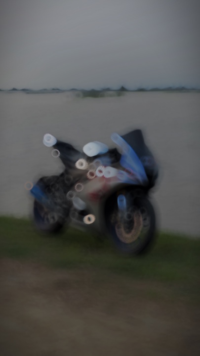 Halo Blur Effect - Pippit
