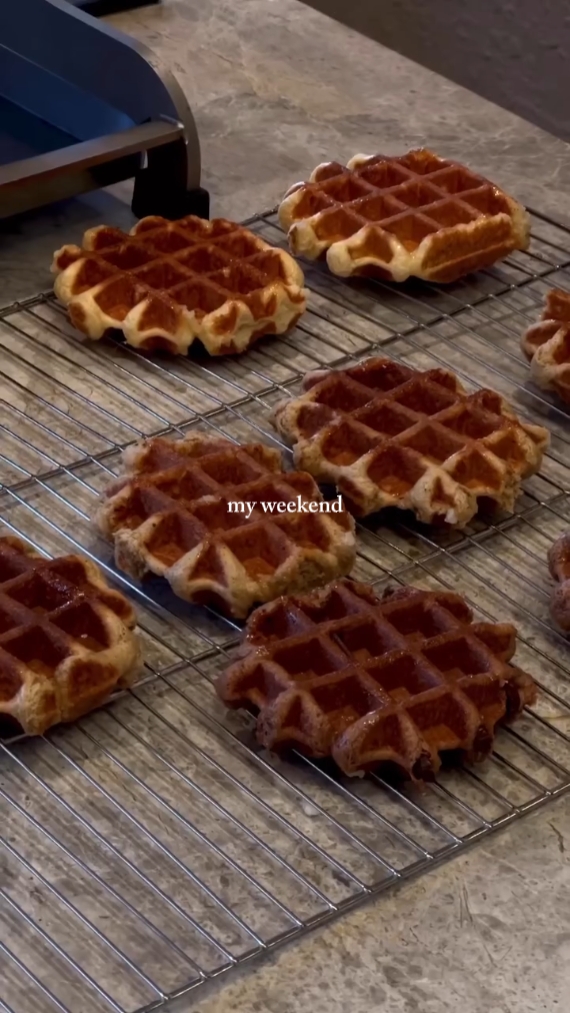 Weekend Dump - video template by CapCut