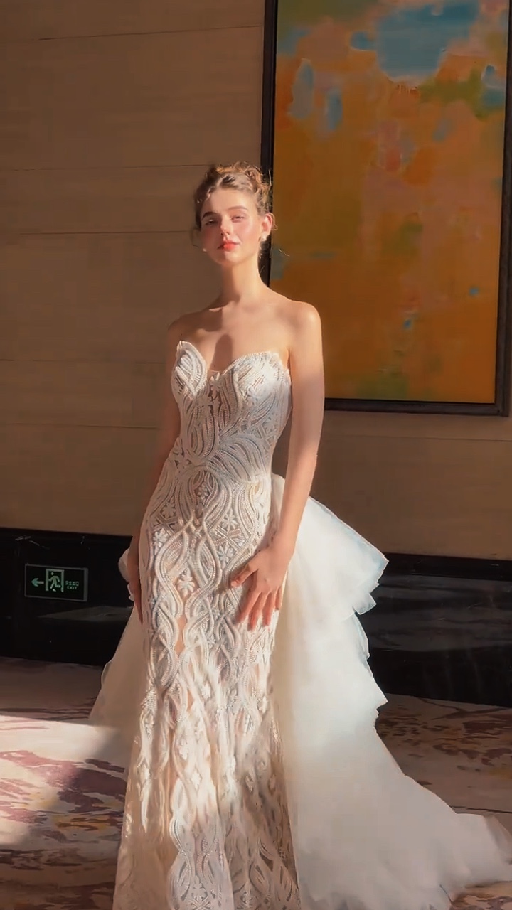 Wedding Clothes Transition Template - Pippit